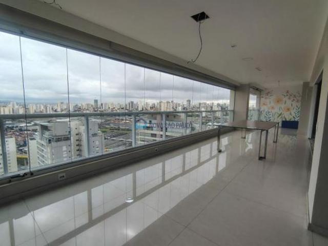Apartamento de 4 quartos com 4 suítes e 4 vagas de garagem de 243 m² no Bairro do Ipiranga