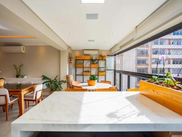 Apartamento de 4 Quartos à Venda no Edifício Wizz | Água Verde Curitiba