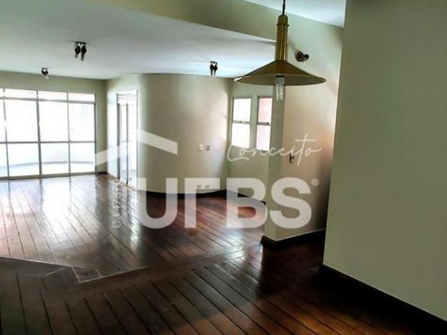 Apartamento de 4 Quartos sendo 2 suites Setor Bueno Edificio Carol