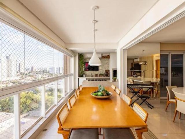 Apartamento de 4 suítes e 209 m² à venda no Masterpiece Bueno