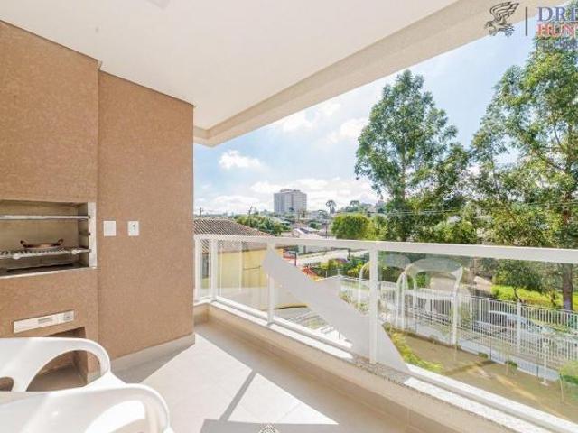 Apartamento de 57m² no bairro Tingui, com 2 quartos 1 suíte, 2 banheiros e 1 vaga de garagem