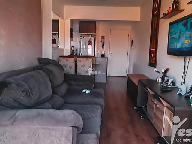 Apartamento de 54m², com planejados, 02 dormitórios sendo 01 suíte e 01 vaga de