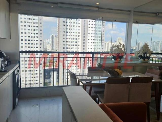 Apartamento de 63m² com 2 quartos