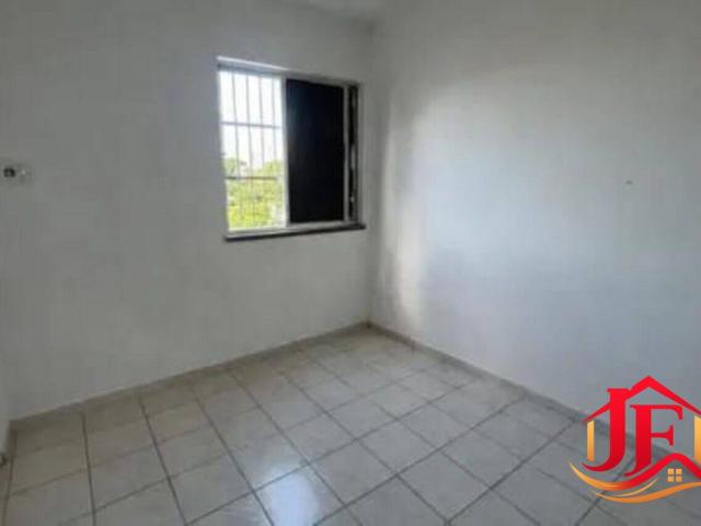 Apartamento de 60 m² na Lagoa Verde Paralela Salvador BA, aluguel por R$ 2.600/mês