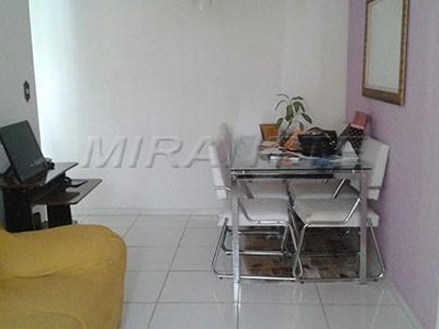 Apartamento de 60m² com 2 quartos