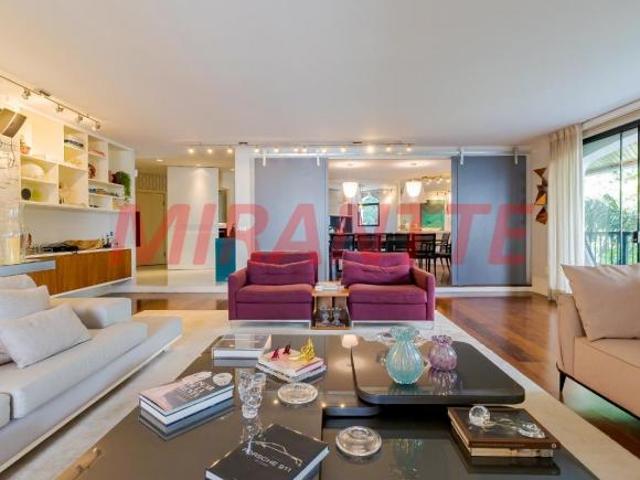 Apartamento de 630m² com 3 quartos