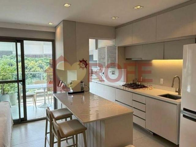 Apartamento de 64m², com 1 dormitórios e 1 vaga em Moema