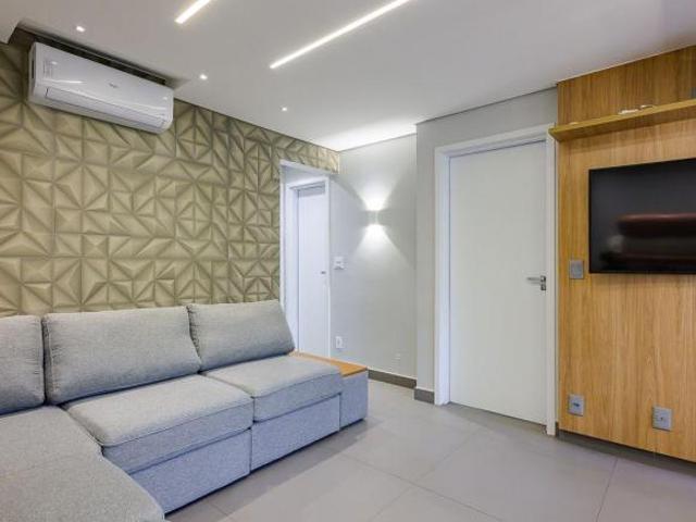 Apartamento de 64m² com 2 quartos todo reformado à venda no Sudoeste