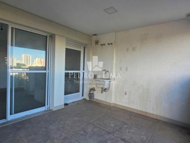 Apartamento de 65m² com 2 Dormitórios sendo 1 suíte e 1 Vaga de Garagem. Condomínio Universo Tatuapé