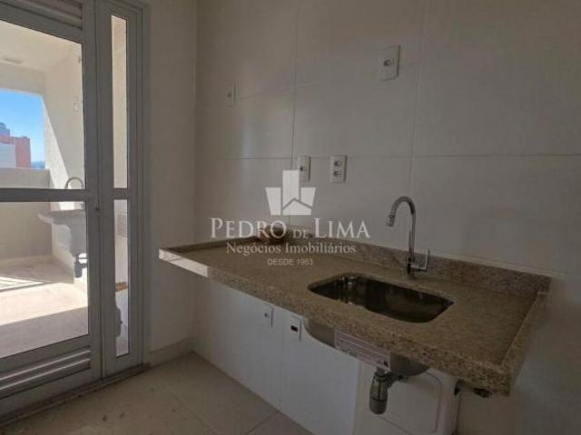 Apartamento de 65m² com 2 Dormitórios sendo 1 suíte e 1 Vaga de Garagem. Condomínio Universo Tatuapé