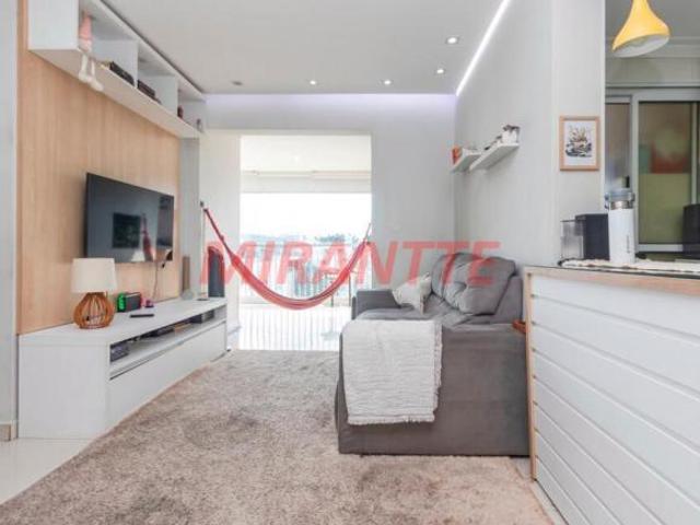 Apartamento de 65m² com 2 quartos