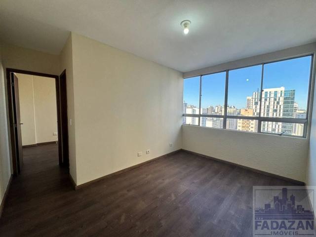 Apartamento de 66 m² na Conselheiro Laurindo Centro Curitiba PR, aluguel por R$ 1.900/mês