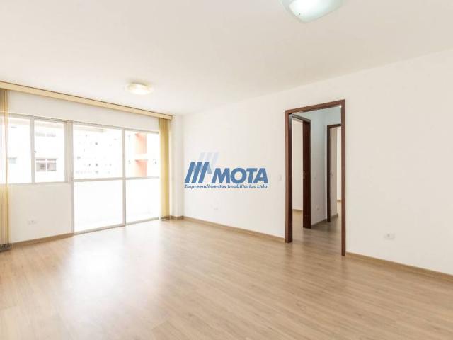 Apartamento de 66 m² na Presidente Affonso Camargo Cristo Rei Curitiba PR, aluguel por R$ 2.100/mês