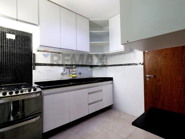 Apartamento de 69m quadrados semi mobiliado com 3 quartos, sendo 1 suíte. 1 Garagem coberta