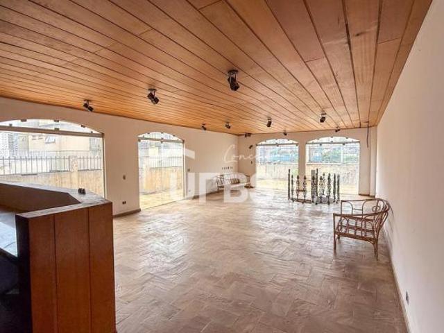 Apartamento de 6 Quartos à Venda no Setor Oeste – 880m² – 4 Suítes – 3 Vagas – Edifício João Braz