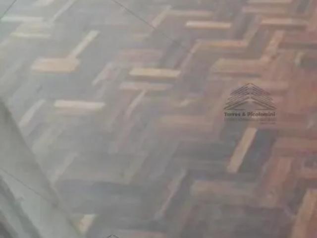Apartamento de 73 m² a venda no Brás, com 1 dormitório amplo, 1 banheiro, área de serviço, lavanderi