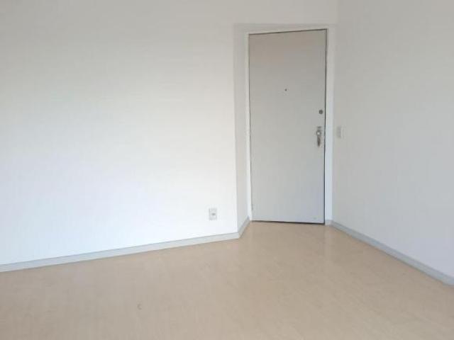 Apartamento de 70 m² com 3 quartos à venda em Vila Gomes