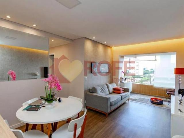 Apartamento de 70 m² totalmente reformado com 2 quartos, 1 suíte e 2 vagas à venda no Brooklin