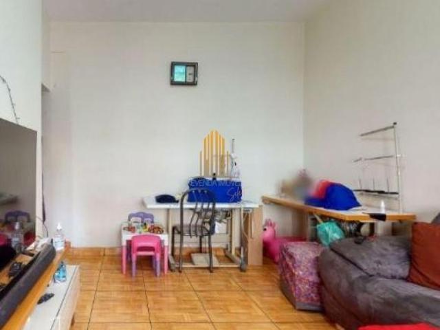 Apartamento de 70m² com 2 dormitórios no Gouvea de Oliveira Santa Cecilia. Con