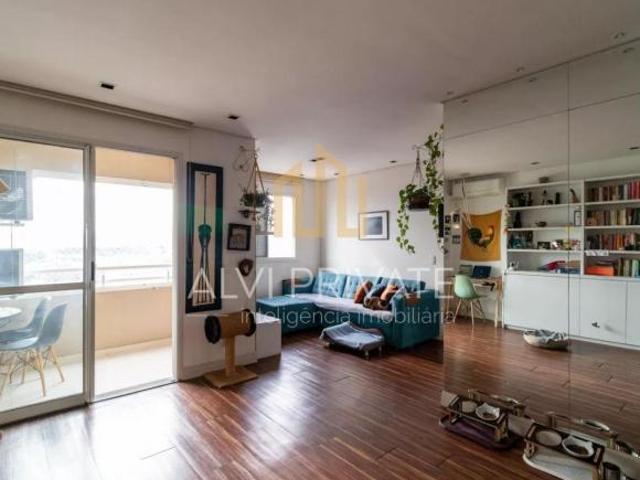 Apartamento de 70m com 2 dormitórios, sendo 1 suíte, 2 vagas de garagem, próximo ao futuro metro