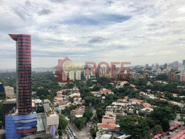 Apartamento de 71 m² com 2 quartos, 1 suíte e 1 vaga à venda em Pinheiros, ao lado da Faria Lima