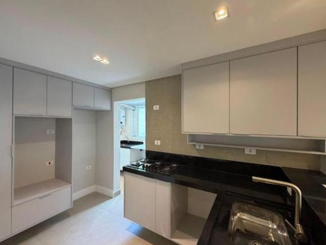 Apartamento de 77 m² com 2 quartos à venda em Moema Todo reformado !