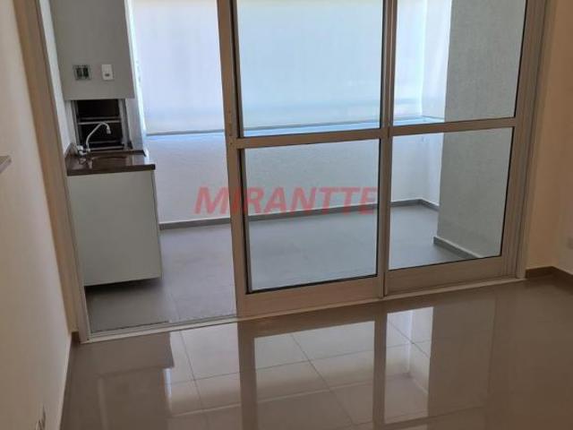Apartamento de 77m² com 2 quartos