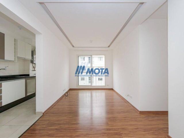 Apartamento de 74 m² na Carlos Dietzsch Portão Curitiba PR, aluguel por R$ 2.950/mês