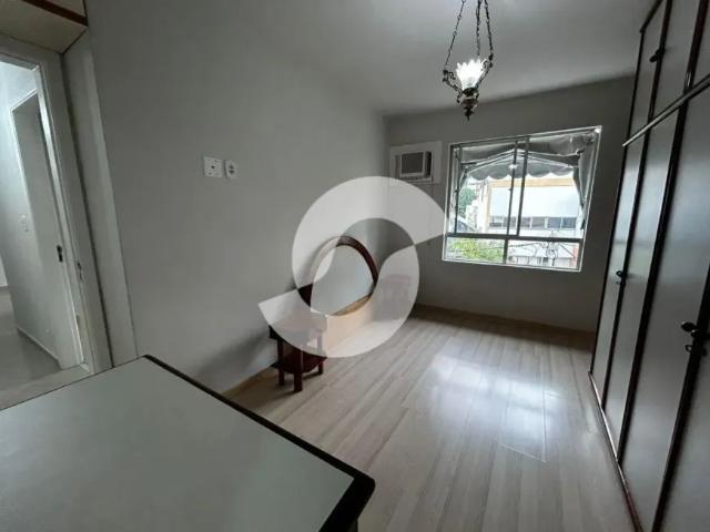 Apartamento de 75 m² na Newton Prado Santa Rosa Niterói RJ, à venda por R$ 590.000