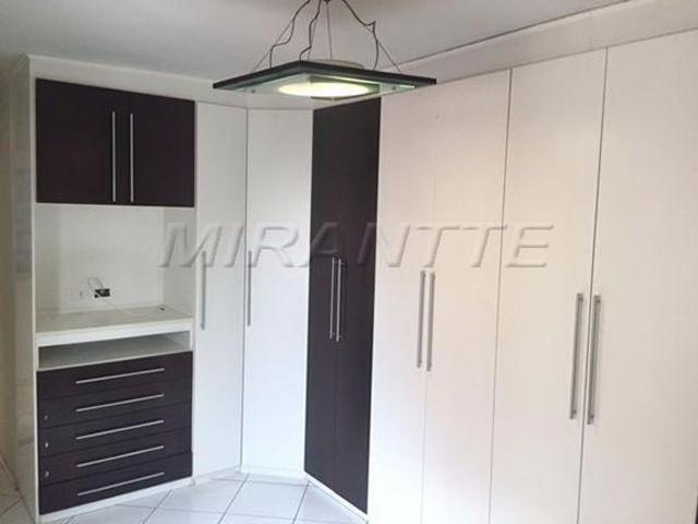 Apartamento de 75m² com 2 quartos