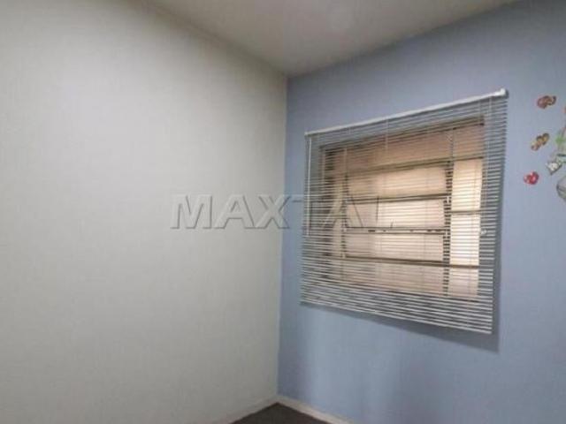 Apartamento de 75m²,com 3 quartos, sala para 2 ambientes,1 banheiro, área de serviço, sem vaga