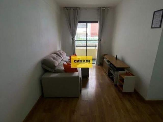 Apartamento de 79m² na Vila Euclides, com 2 dormitórios 1 suíte, varanda e ótima localização próxi