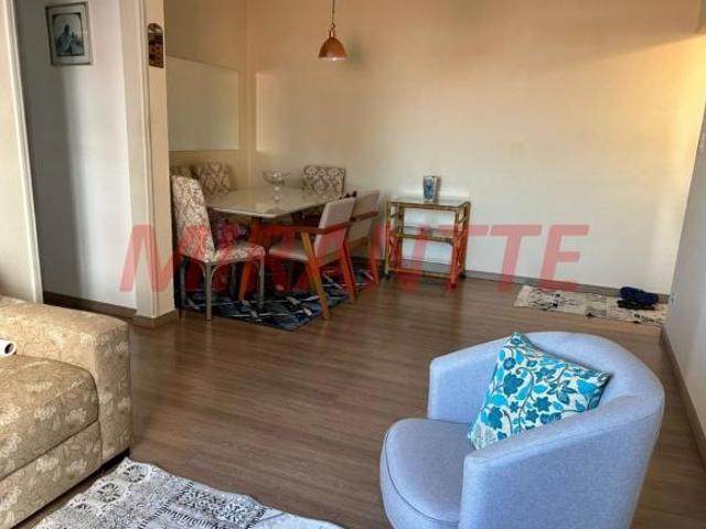 Apartamento de 77m² com 2 quartos