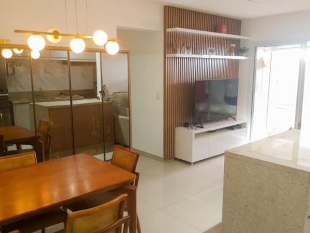 Apartamento de 93,90 m² com 03 quartos, sendo 01 suíte á venda no Condomínio Cerrado Family Home
