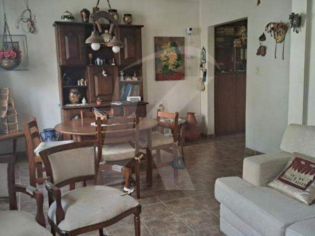 Apartamento de 93 mts², 2 quartos, 1 vaga, prédio antigo, 1º andar, no Tucuruvi