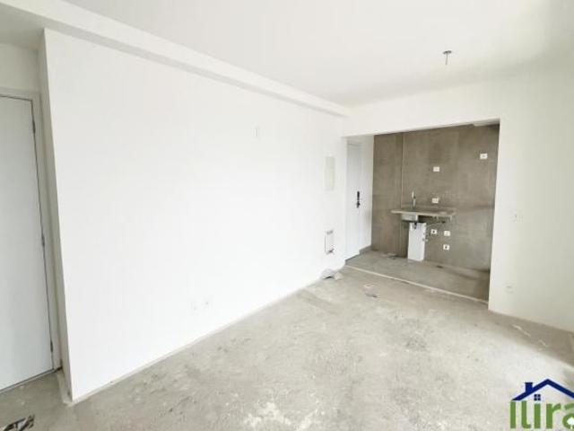 Apartamento de 91 #8239 m² com 3 suítes e 2 vagas com depósito no Condomínio Reserva Caminhos da Lap