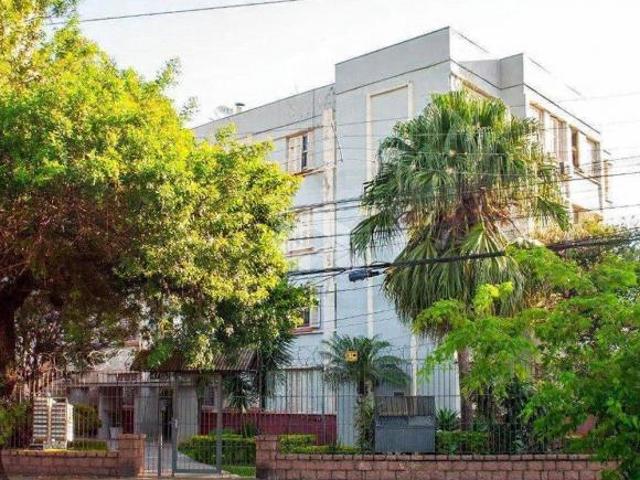 Apartamento de 91 m² com 3 dormitórios bairro PARTENON