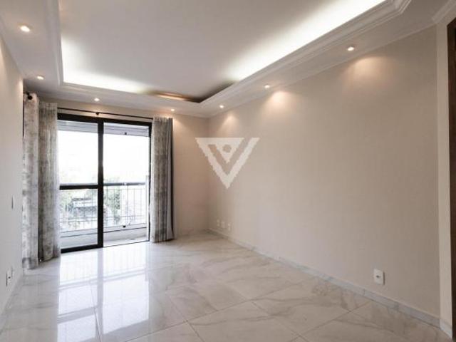 Apartamento de 92 m² com 3 dormitórios e 2 vagas de garagem no Sumarezinho