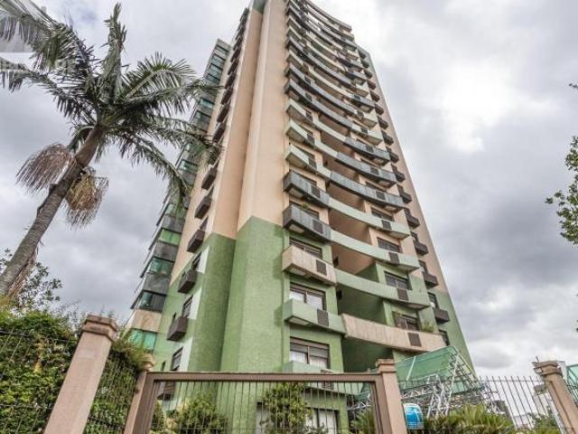 Apartamento de 97m², 2 dormitórios,1suíte, 3 vagas de garagem no Jardim Botânico
