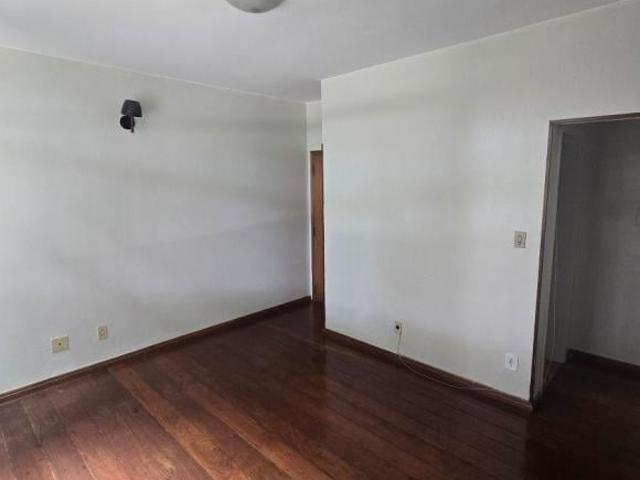 Apartamento de 95 m² com 3 quartos SQN 411 Asa Norte