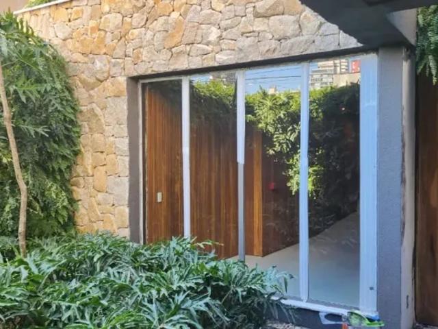 Apartamento de 98,05m² localizado no Edifício Saint Barthelemy