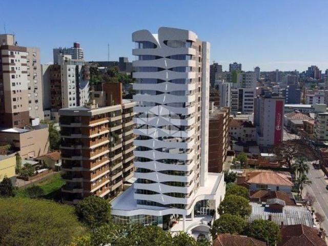 Apartamento de 03 dormi!tórios no centro