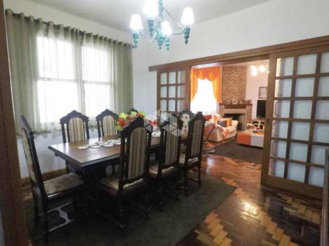Apartamento de 03 dormitórios com 134m² no bairro Bom Fim em Poa