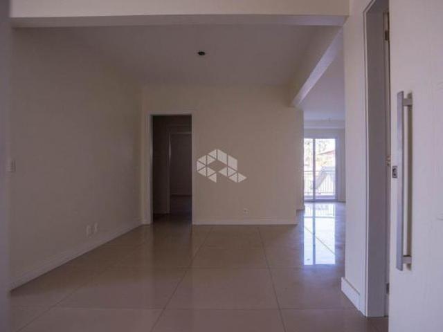 Apartamento de 03 dormitórios com suíte no bairro Panazzolo, em Caxias do Sul