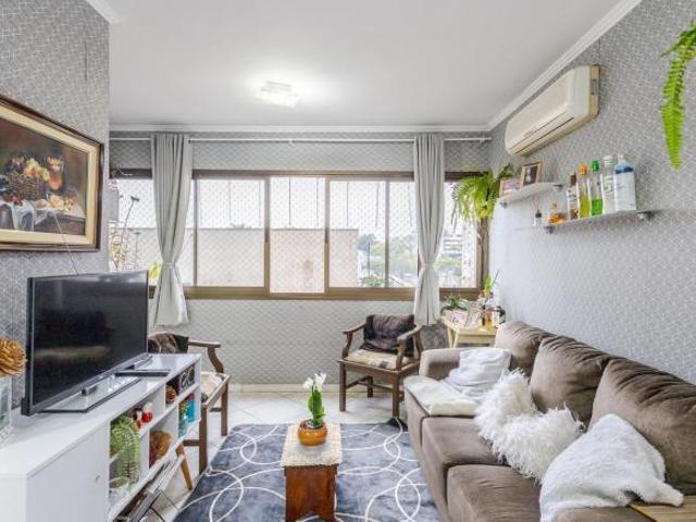 Apartamento de 03 dormitorios com suite, vaga de garagem e infraestrutura completa em Porto Alegre