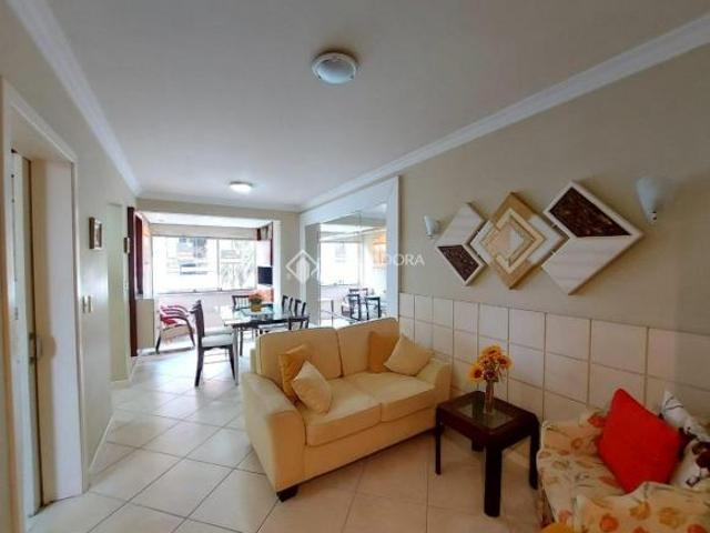 Apartamento de 03 Dormitórios mobiliado