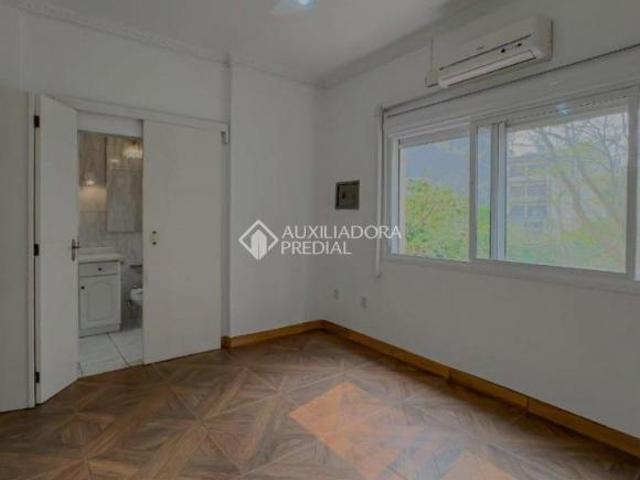 apartamento de 03 dormitórios na Cidade Baixa