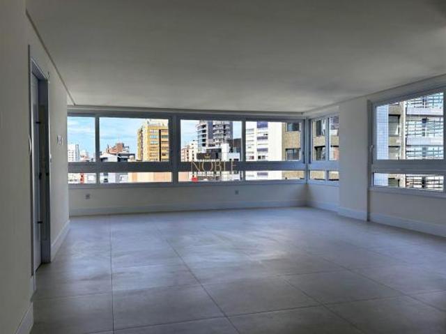 Apartamento de 03 dormitórios na praia grande