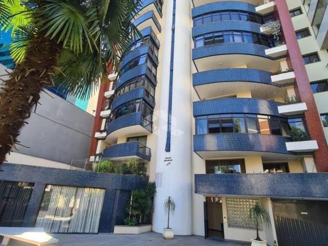 Apartamento de 03 dormitórios no Bairro São Pelegrino em Caxias do Sul
