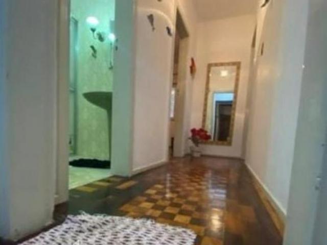 Apartamento de 03 dormitorios no centro de tramandaí